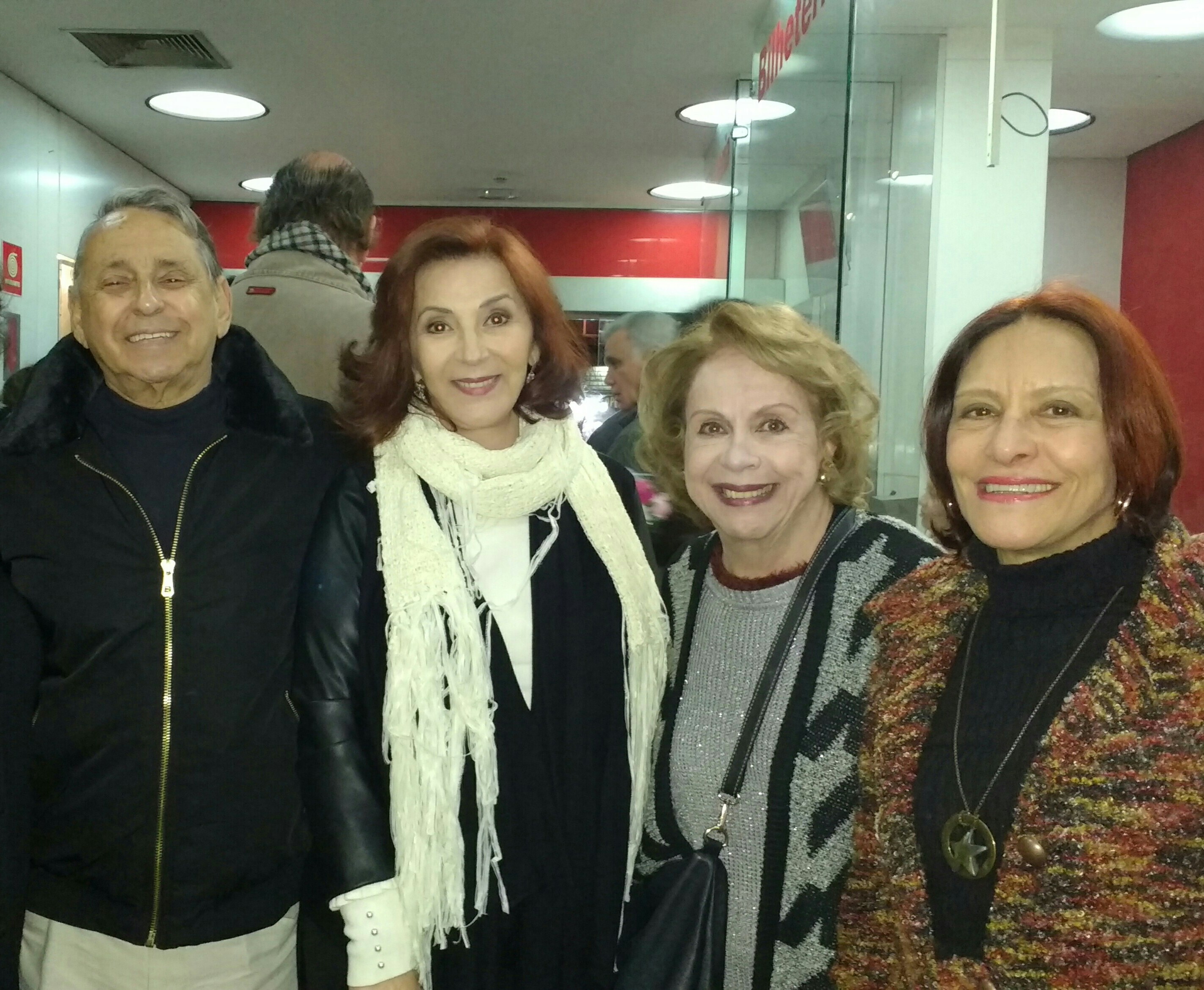 ANNAMARIA COM AMIGOS | Annamaria Dias